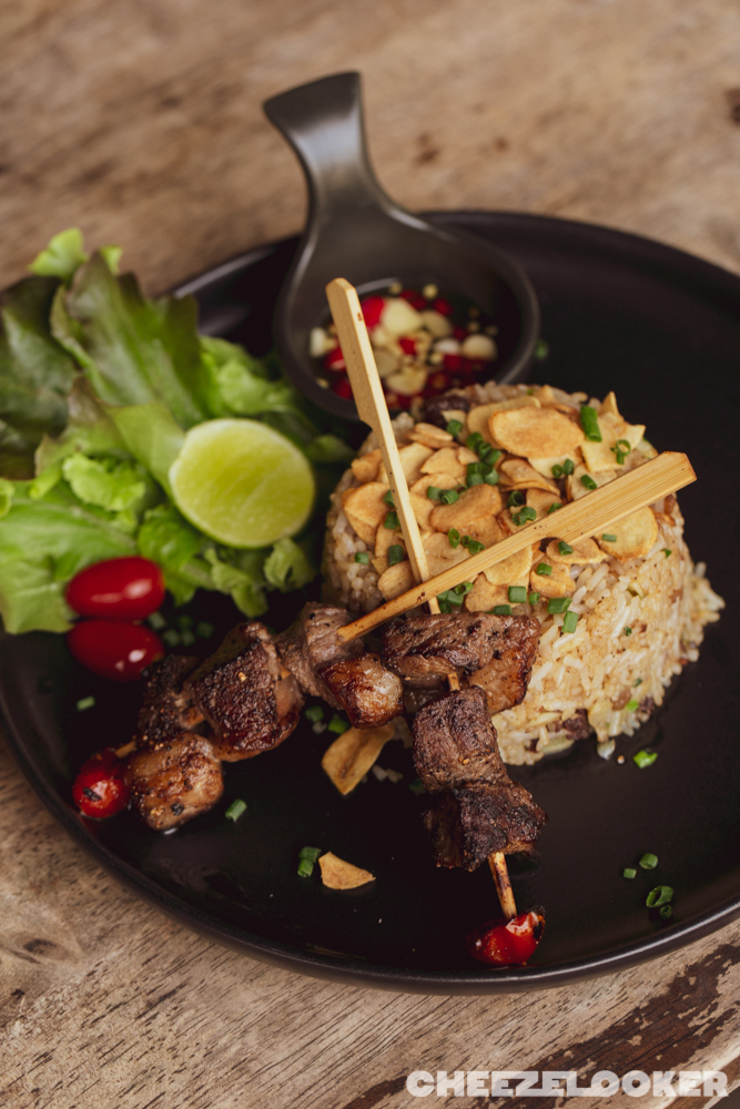 ชวนไปเช็คอิน "BLACKMOON" ROOFTOP BAR ย่านอารีย์ที่มีดวงจันทร์เป็นศูนย์กลาง!